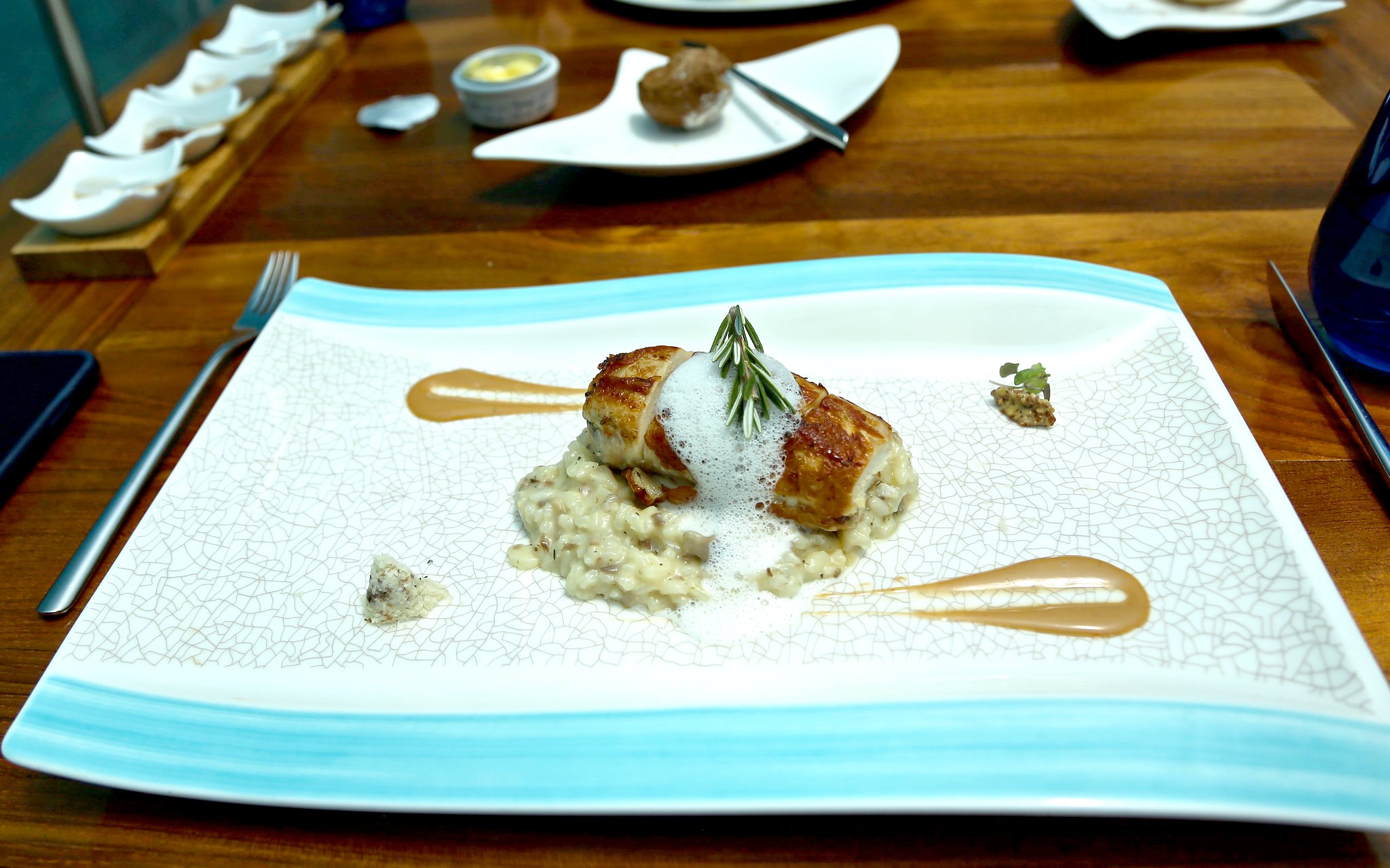 Inside The World's First Undersea Restaurant - Ithaa Undersea ...